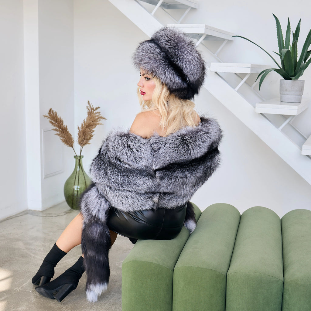 Double-Sided Silver Fox Fur Wrap with Detachable Tails – Ofurs