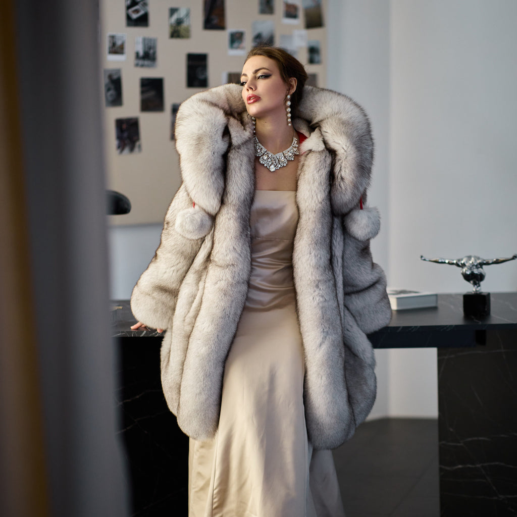 Blue Fox Fur Coat 'Silver' – Ofurs
